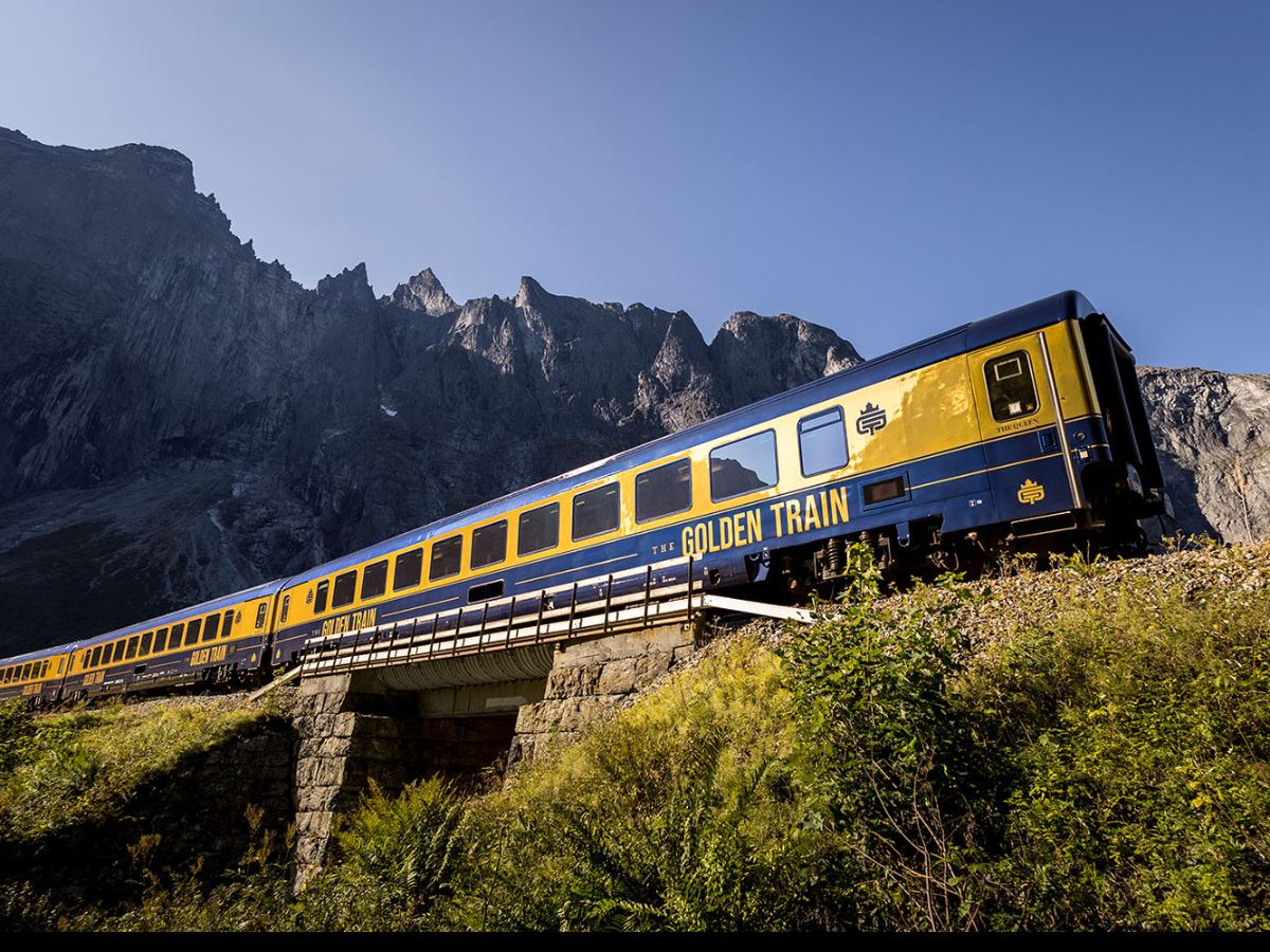 The Golden Train - Roundtrip Ticket, Train Journeys