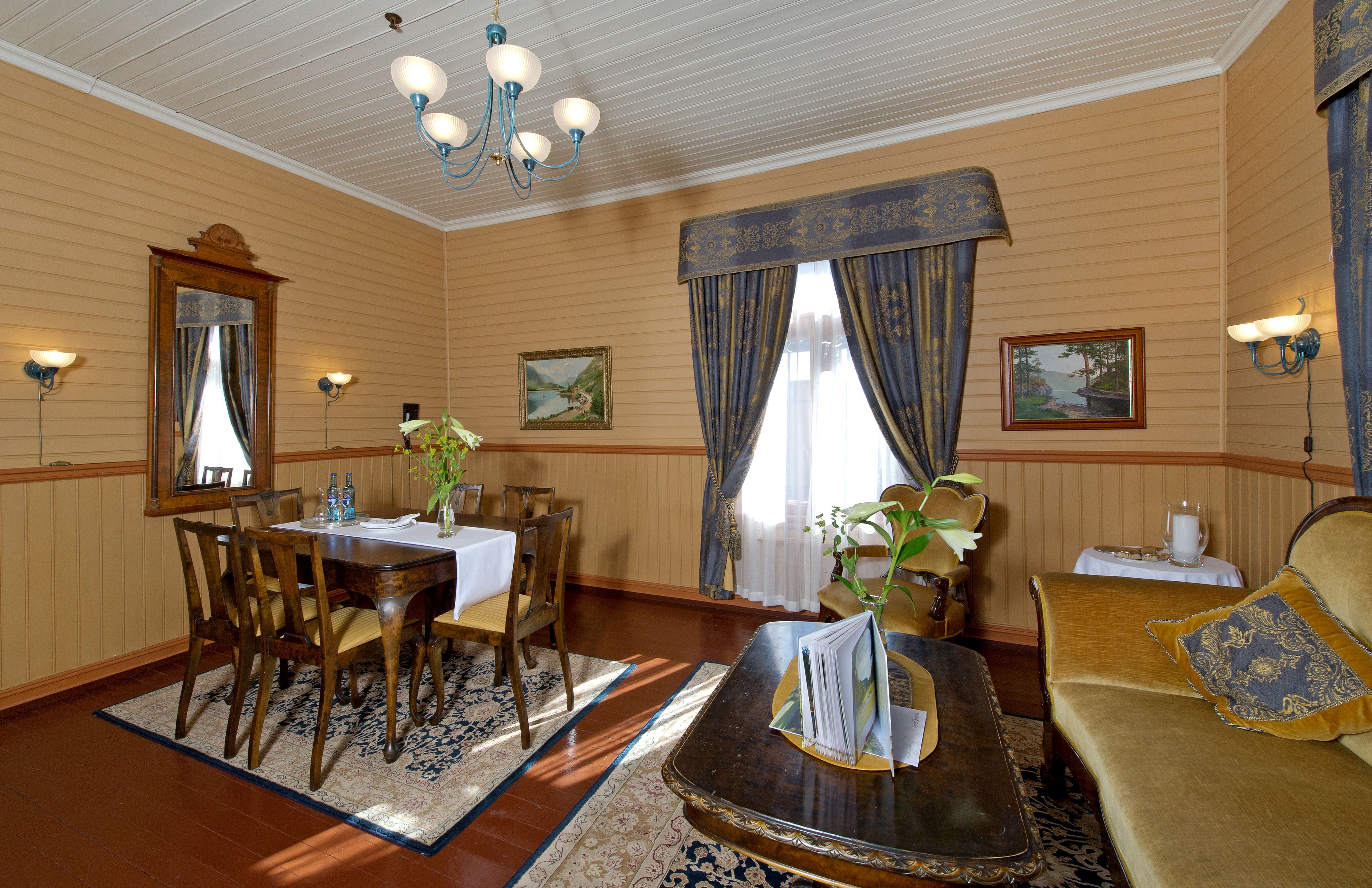 Overnatting i Dalen Hotel, Hotell, Dalen, Telemark, Landsbygda | M/S ...