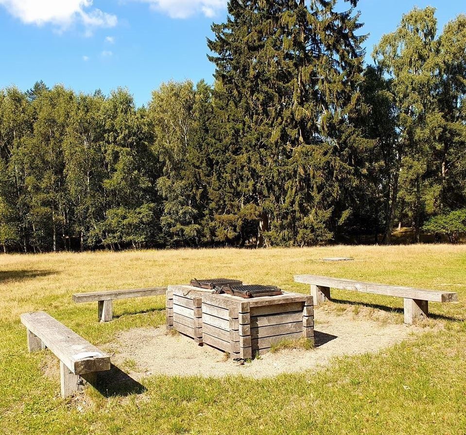 Destination Snogeholm, Boka, Stugby