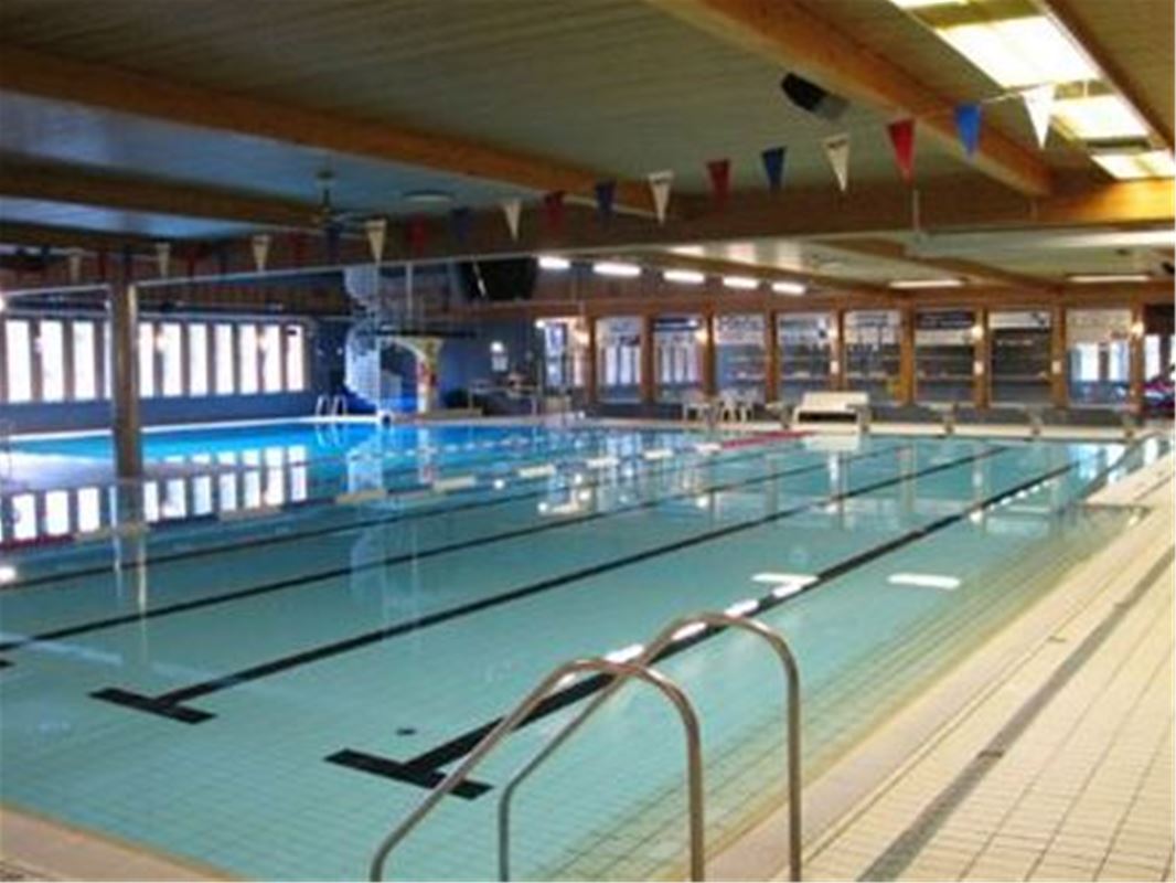 Mora simhall | Visit Dalarna