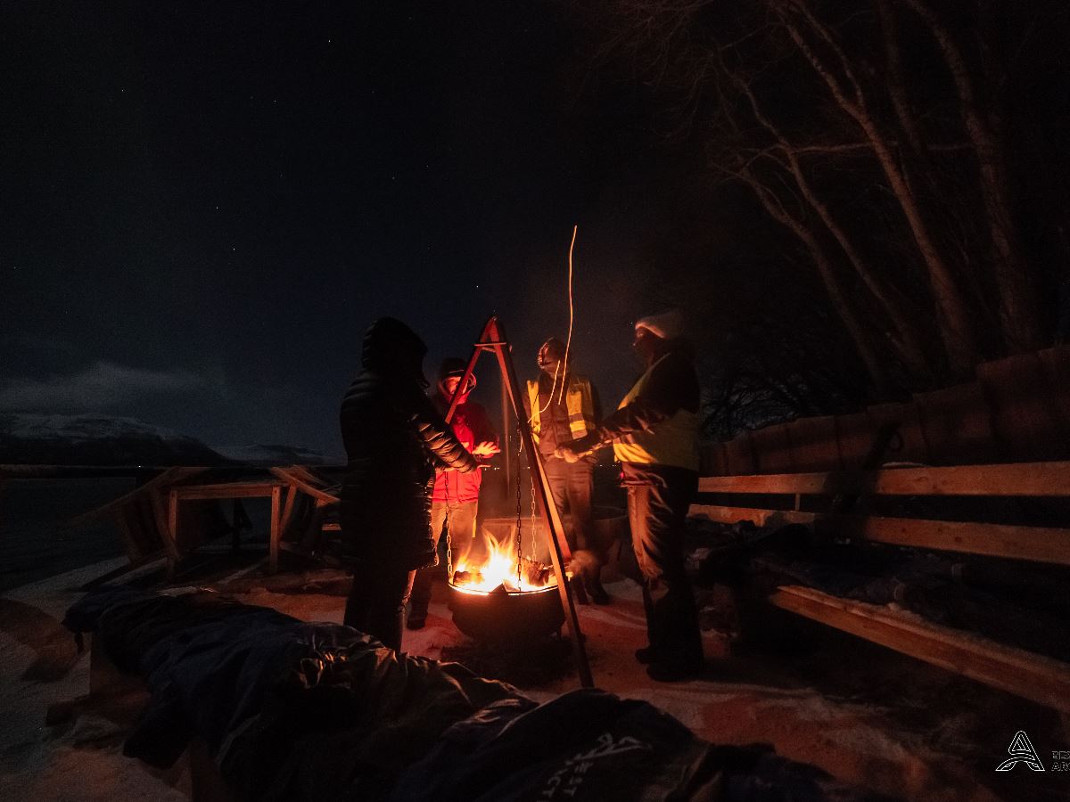 Private Aurora Safari Minibus, Northern lights, Honeymoon