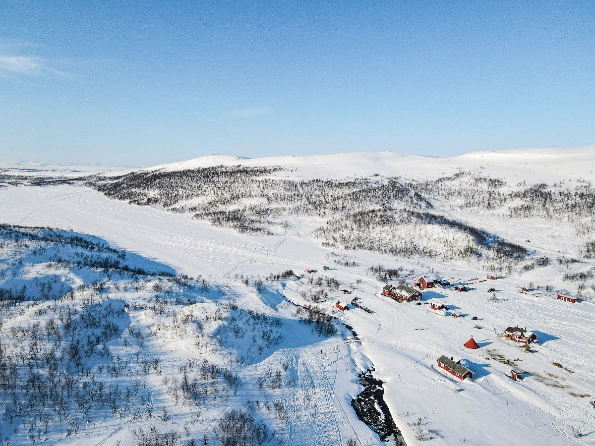 Jotka & Finnmark plateau snowmobile experience